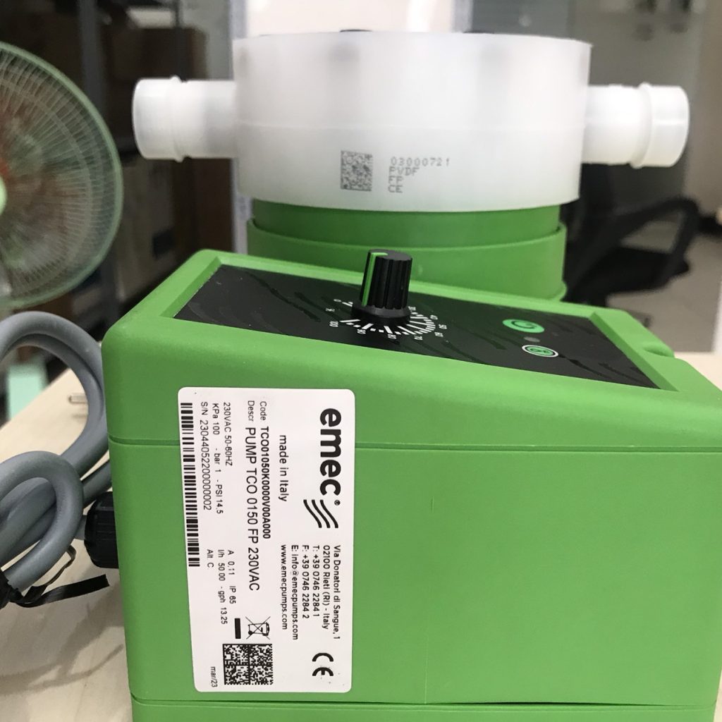 Máy bơm định lượng Emec TCO 0150 FP 230VAC